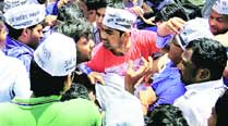 Man slaps Kejriwal during roadshow | Delhi News - The Indian Express