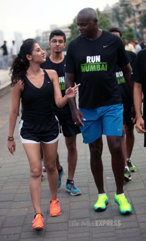 Carl Lewis participates in a Mumbai run | Picture Gallery Others News ...