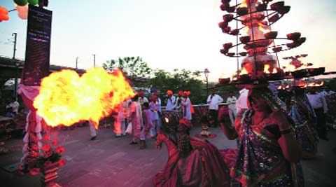 More artisans, AC eatery to revive Dilli Haat at Pitampura | Delhi News ...