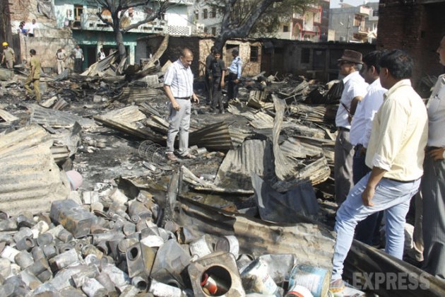 Fire breaks out at a godown in Gurgaon | Picture Gallery Others News ...