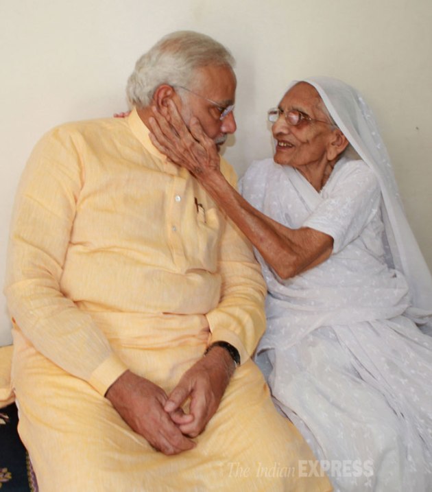 Narendra Modi meets his mother ahead of swearing-in ceremony | Picture ...