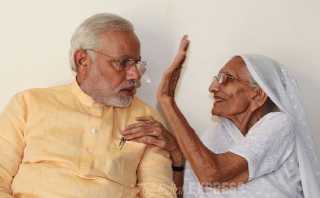 Narendra Modi meets his mother ahead of swearing-in ceremony | Picture ...