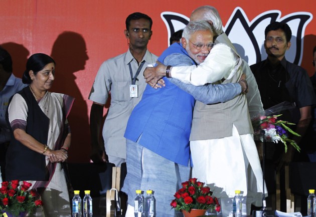 Narendra Modi gets warm welcome from L K Advani | Picture Gallery ...