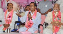 TRS starts ‘war room’ to keep state employees from Seemandhra out ...