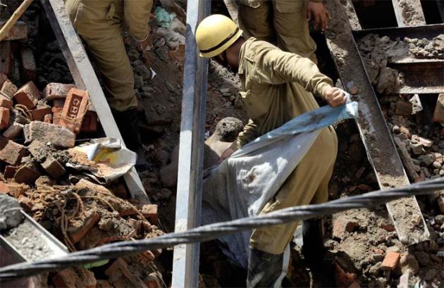 Two dead as under-construction building collapses in North Delhi ... Two dead as under-construction building collapses in North Delhi ...