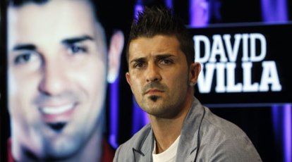 David Villa And Wife David Villa And His Daughter David Villa On