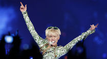 Two people arrested in Miley Cyrus’ Maserati theft case | Music News ...