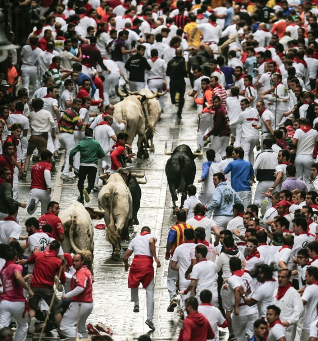 Running of the bulls: San Fermin festival in Pamplona, Spain in full ...