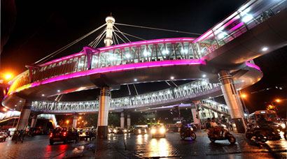 Mumbai’s iconic Grant Road skywalk open for public | Picture Gallery ...