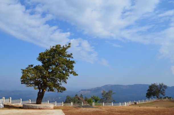 The breathtaking and mystical Patalkot valley in Madhya Pradesh ...