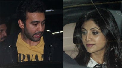 Akshay Kumar’s ex-girlfriend watches ‘Entertainment’ | Entertainment ...