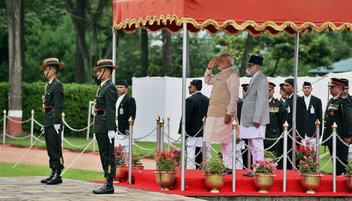 Narendra Modi offers prayers at Nepal’s Pashuipatinath temple | Picture ...