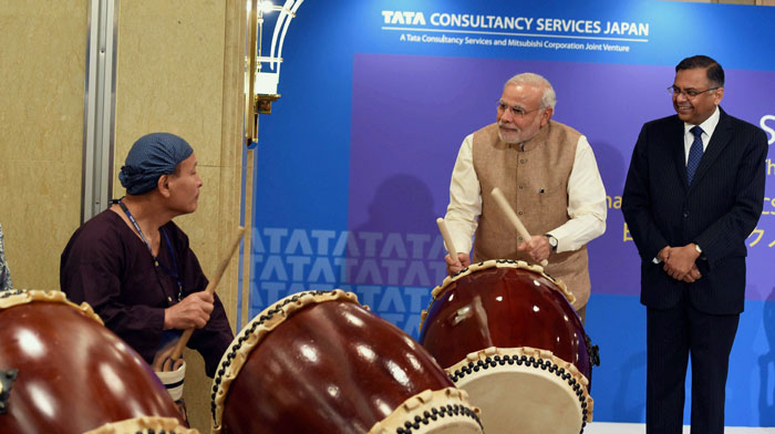 Narendra Modi reveals his musical side in Japan | Picture Gallery ...