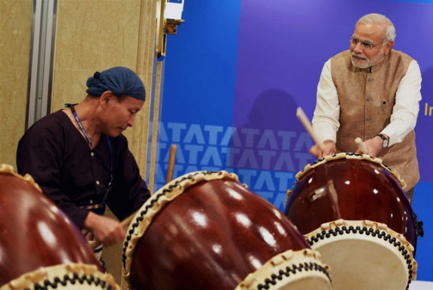 Narendra Modi reveals his musical side in Japan | Picture Gallery ...