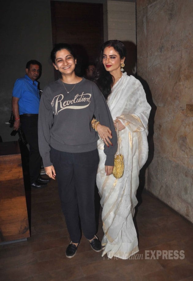 Rekha, Sridevi, Neetu Singh watch Sonam Kapoor’s ‘Khoobsurat ...
