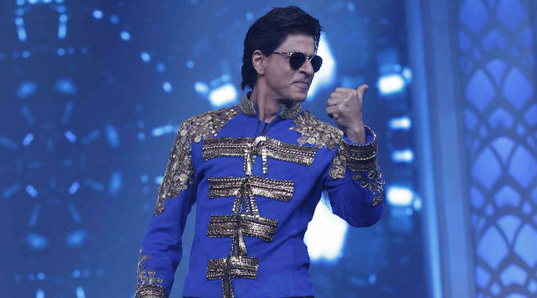 SRK feels World tour not selfish show | Bollywood News - The Indian Express