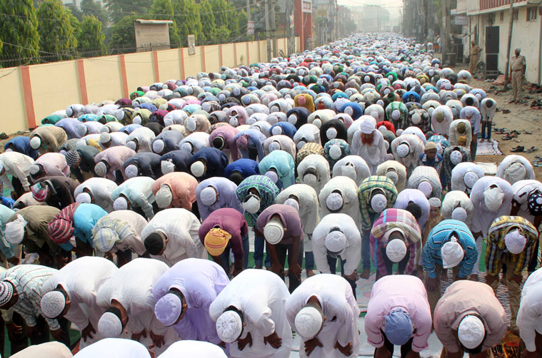 Kerala Muslims now sponsoring sacrificial meat for needful in north ...