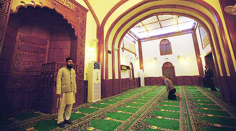 Mughal-era mosque, where Presidents prayed, renovated | Delhi News ...