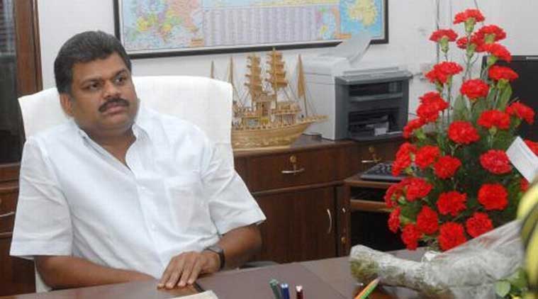 Congress rebel Vasan unveils flag of his new party in Chennai ...