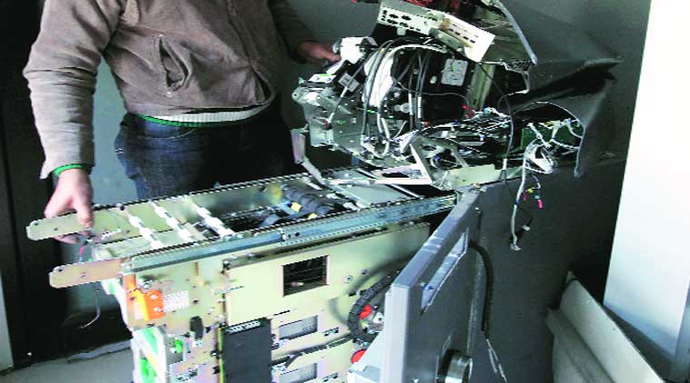 Three break into ATM, flee when watchman raises alarm | Chandigarh News ...