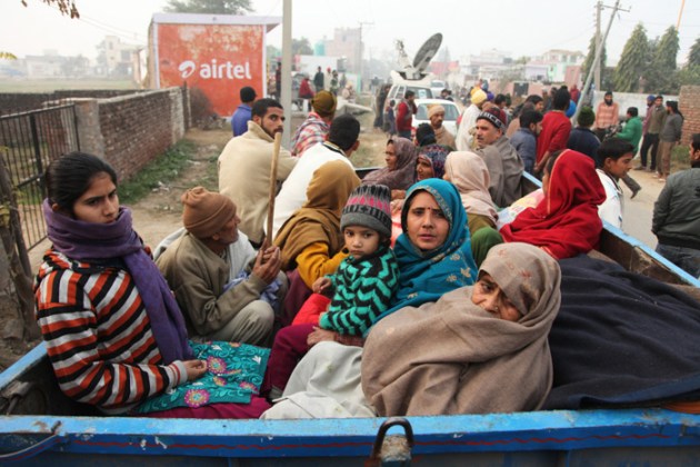 Thousands flee their homes as Pakistani shelling intensifies in J-K ...
