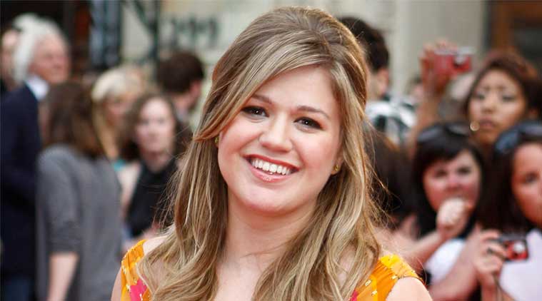 Kelly Clarkson to release new single this month | Music News - The ...