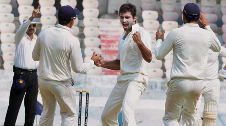 Ranji Trophy: Shreyas Gopal, Sreenath Arvind steer Karnataka to strong ...