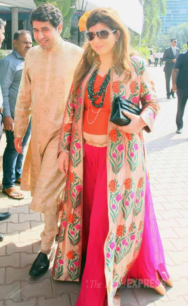 Smita Thackerey’s son Rahul Thackeray marries Aditi Redkar | Picture ...