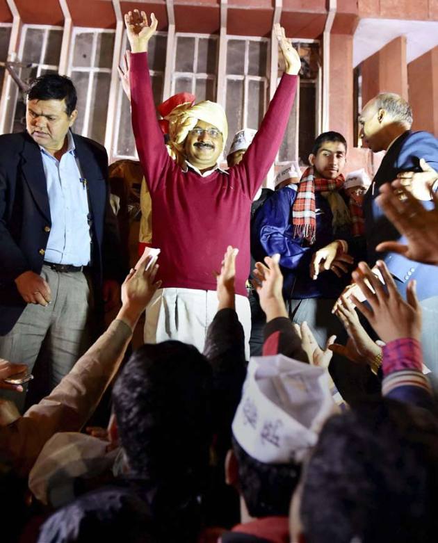 Arvind Kejriwal at election rally in Rajendra Nagar | Picture Gallery ...