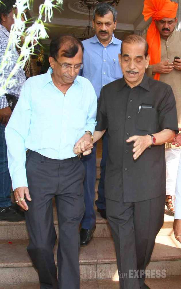 Smita Thackerey’s son Rahul Thackeray marries Aditi Redkar | Picture ...