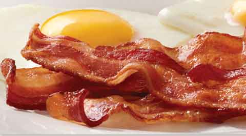 Video: An unusual way of frying bacon | Food-wine News - The Indian Express