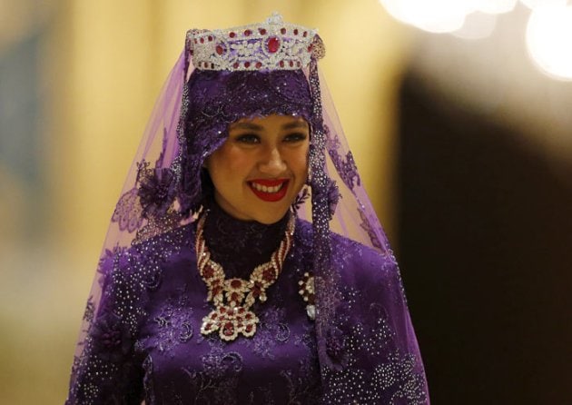 Gold, diamonds, emeralds – Royal wedding of Brunei’s Prince Abdul Malik ...
