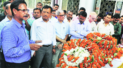 Historian Amalendu Guha dies, body donated to medical college | India ...