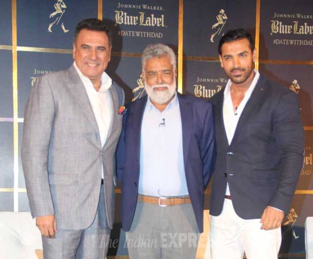 Cindy Crawford stuns at an event with Abhishek Bachchan; John Abraham ...