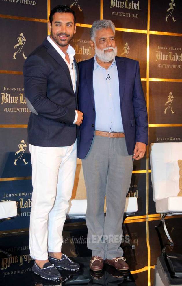 Cindy Crawford stuns at an event with Abhishek Bachchan; John Abraham ...