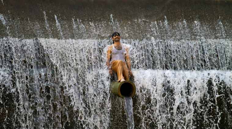 Heatwave in Pakistan’s southern Sindh province leaves 141 dead | World ...