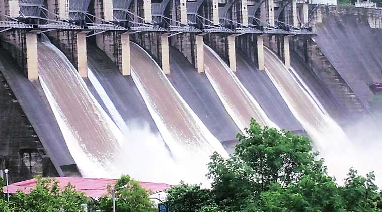 Dams brim with rainwater, several villages in Vadodara put on alert ...