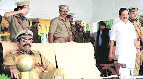 No salute for minister, Kerala ADGP at receiving end | India News - The ...