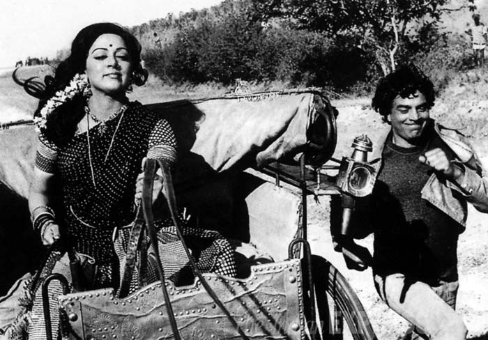Amitabh Bachchan, Dharmendra’s cult classic ‘Sholay’ completes 40 years ...