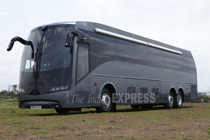 Kangana Ranaut’s customised vanity van is the costliest, Shah Rukh Khan ...