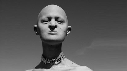 Model without teeth, hair is proud of her uniqueness, achievements ...