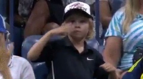 US Open 2015: Little fan wows spectators with incredible dance moves ...