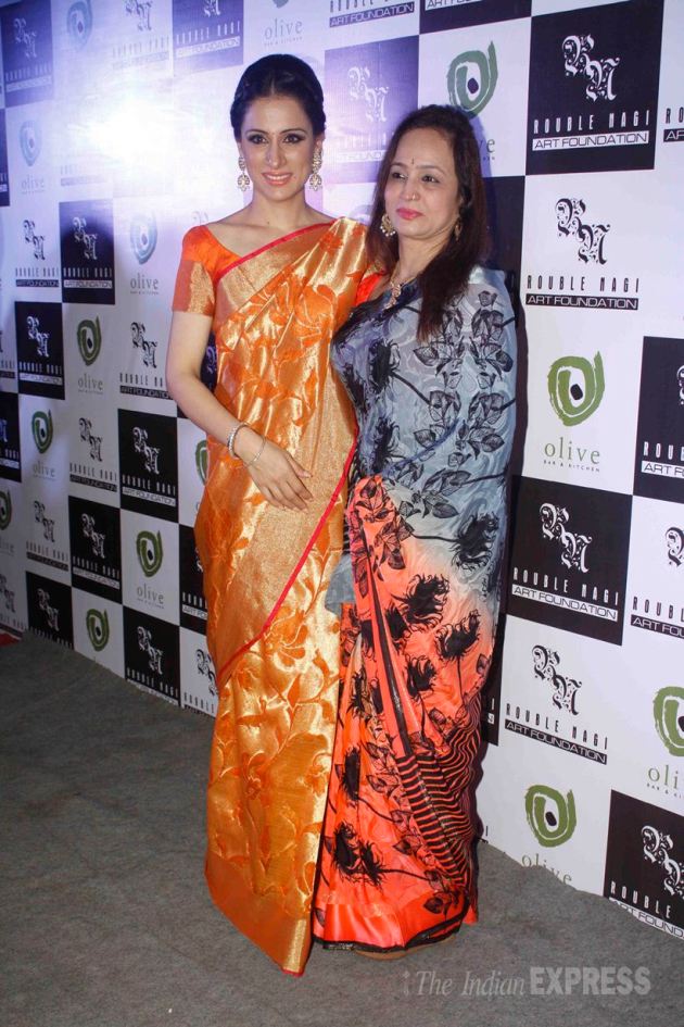 Sushmita, Emraan, Tara Sharma’s Saturday outing at an exhibition ...