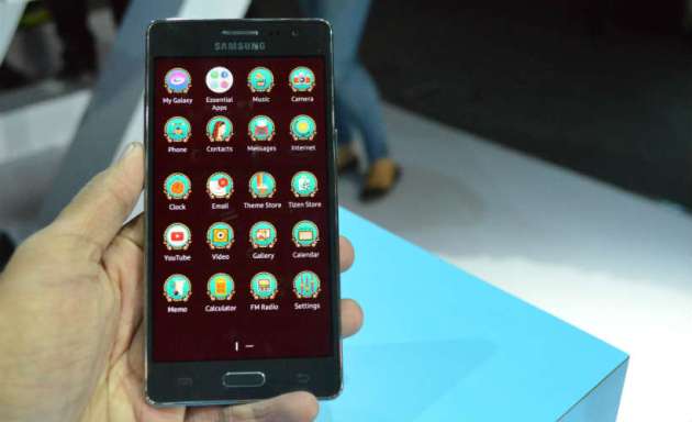 Samsung Z3: A first look at Tizen-based smartphone with Galaxy like ...
