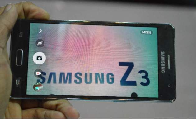 Samsung Z3: A first look at Tizen-based smartphone with Galaxy like ...