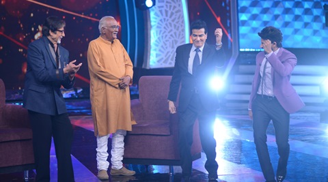 Amitabh Bachchan shakes leg with Jeetendra on ‘Aaj Ki Raat Hai Zindagi ...