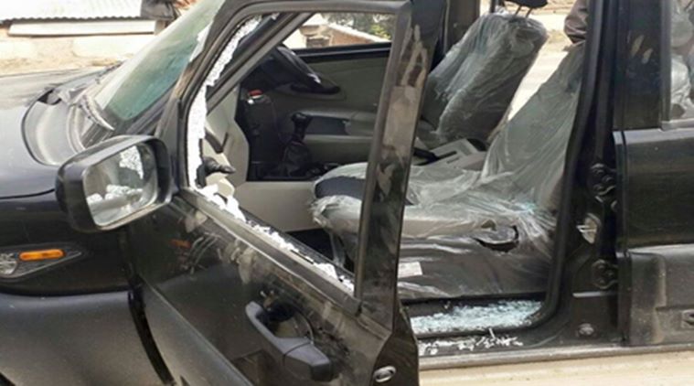 Vishwa Hindu Parishad activists attack MLA Engineer Rashid in Bhaderwah ...