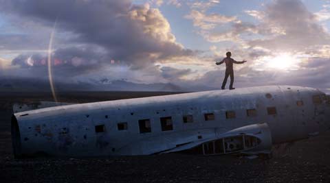 SRK recollects shooting on plane in Iceland’s black beach for ‘Gerua ...