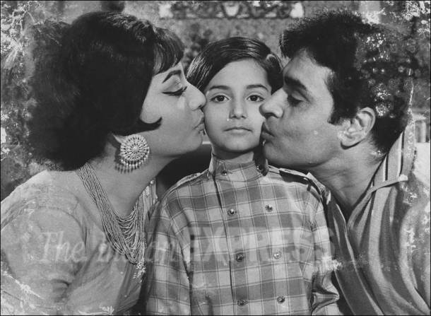 Sadhana: Unseen pictures of Bollywood’s timeless beauty from Express ...