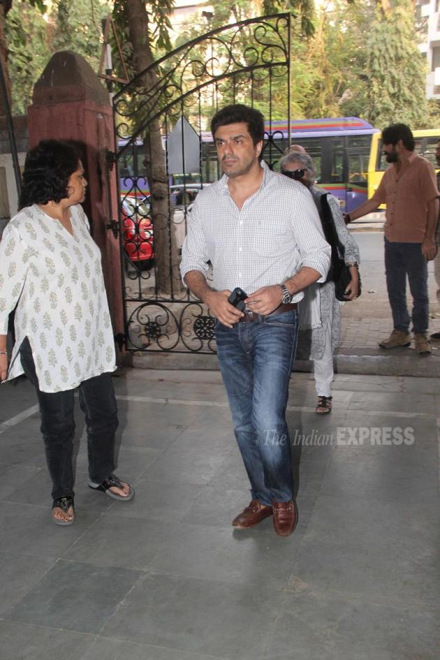 Bollywood celebs at Divya Dutta’s mother Prayer Meet | Entertainment ...